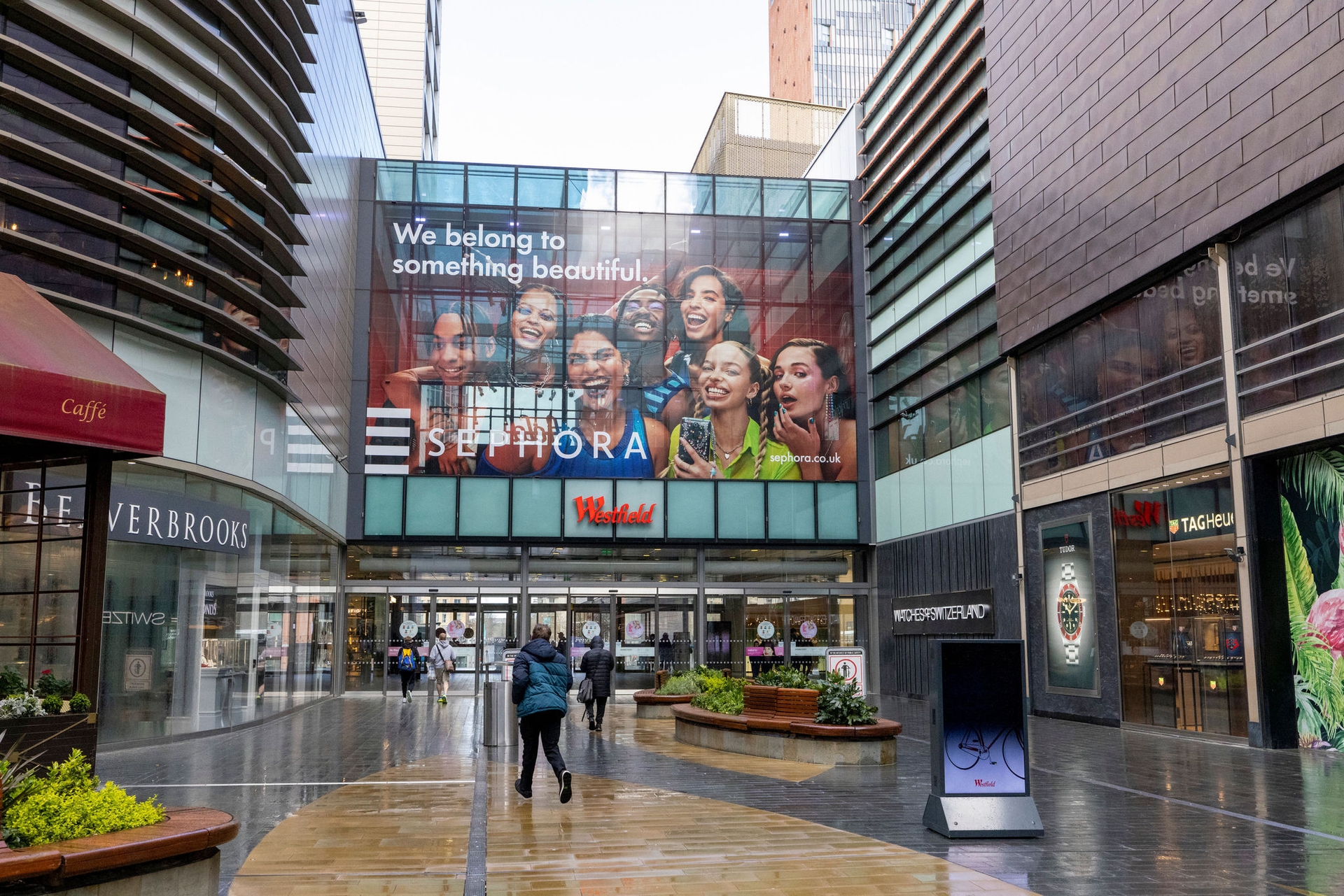 Four Dials Entrance wrap